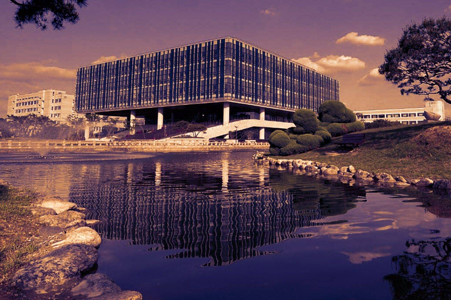 Know The 5 Best Universities Less Than 50 Years Old?