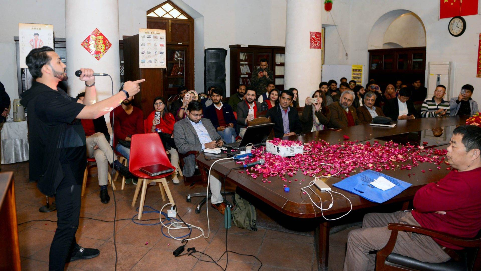 GCU 1 | Academia Magazine