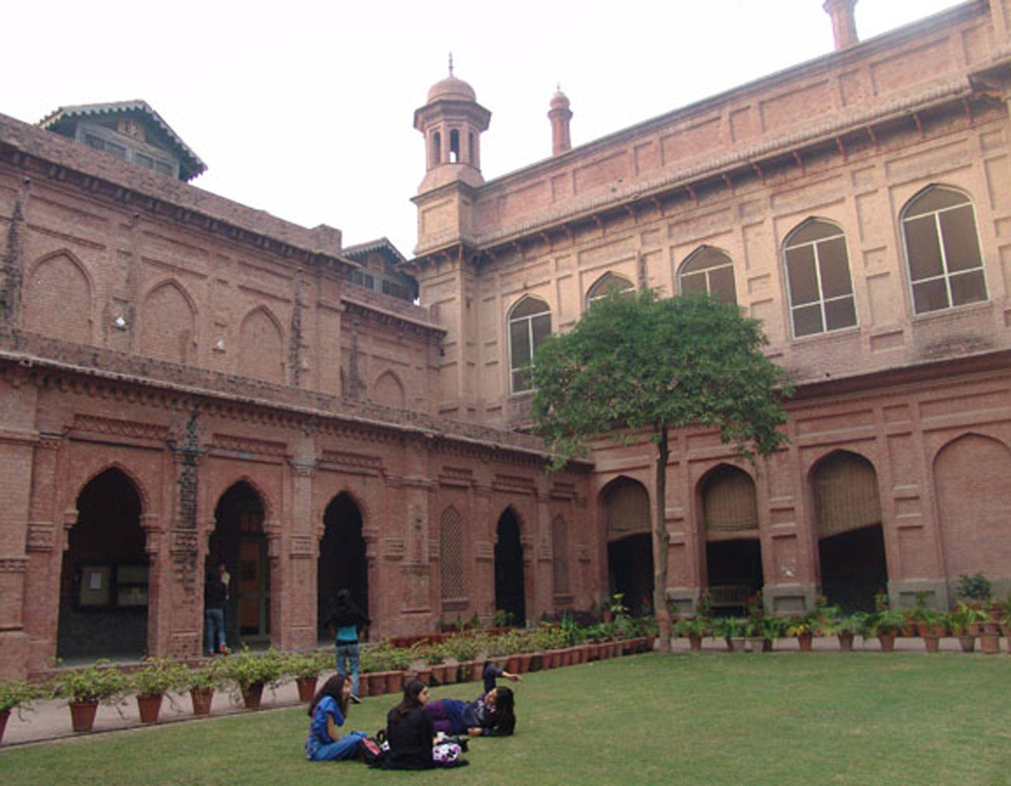 Italian Ambassador Visits NCA | Academia Magazine