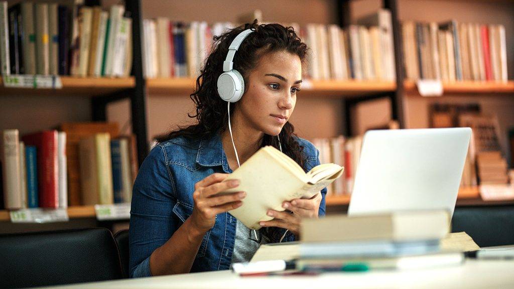 10 Best Online University Degrees | Academia Magazine