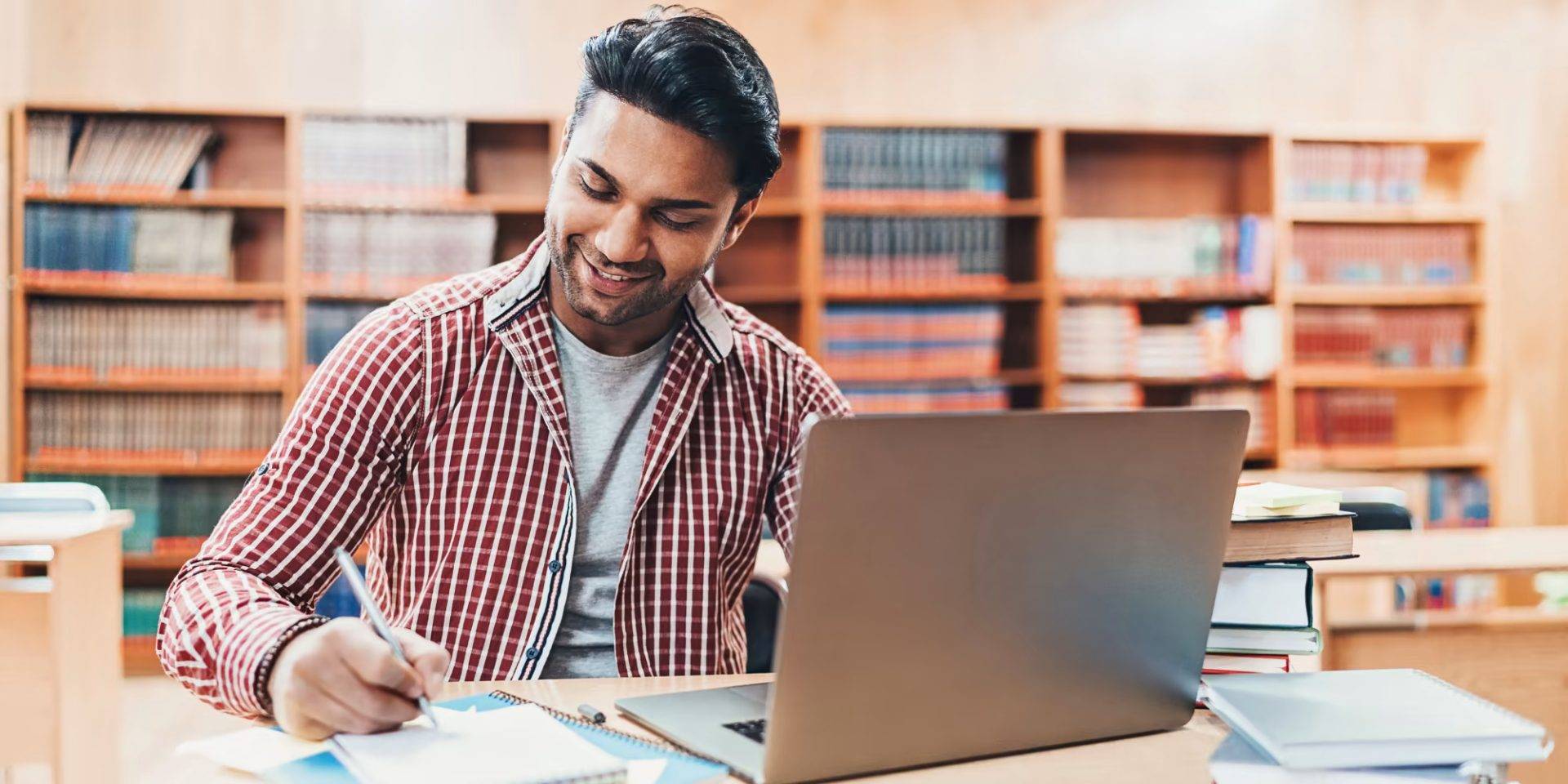 10 Best Scholarships For IT Students In The World | Academia