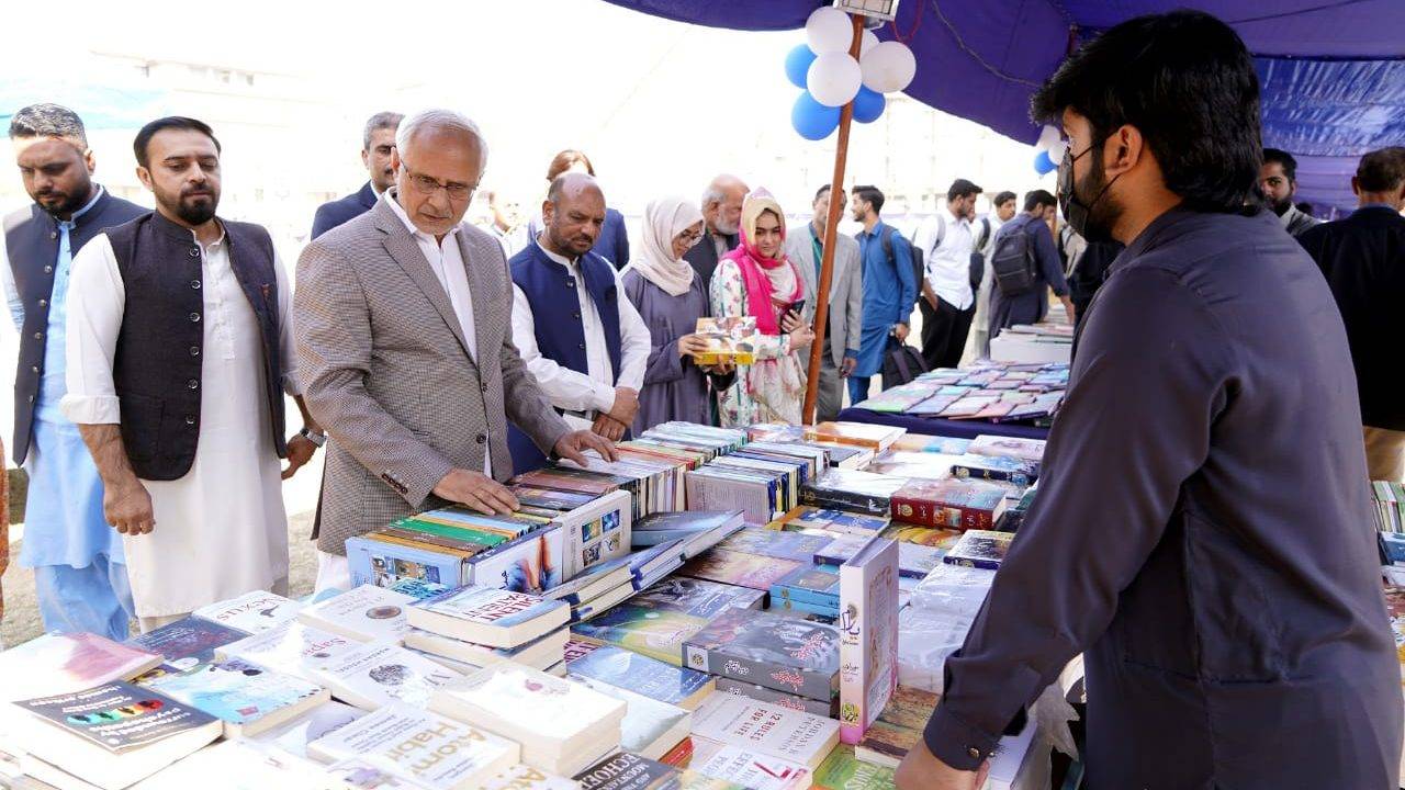 UMT Annual Book Fair 2025 Draws Book Lovers & Scholars Alike